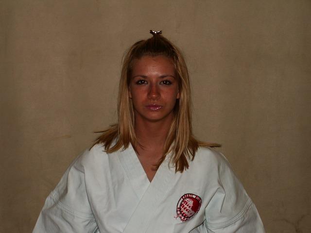 Ivana Stepanović « Photogalerie « Karate Records - Ergebnisse und ...